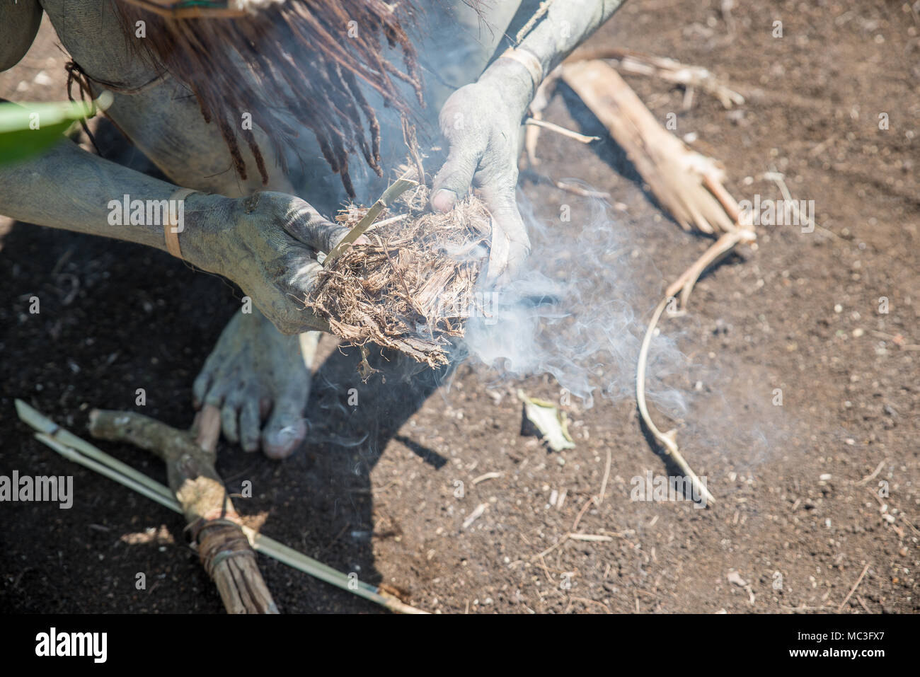 Asaro mudman mask hi-res stock photography and images - Alamy