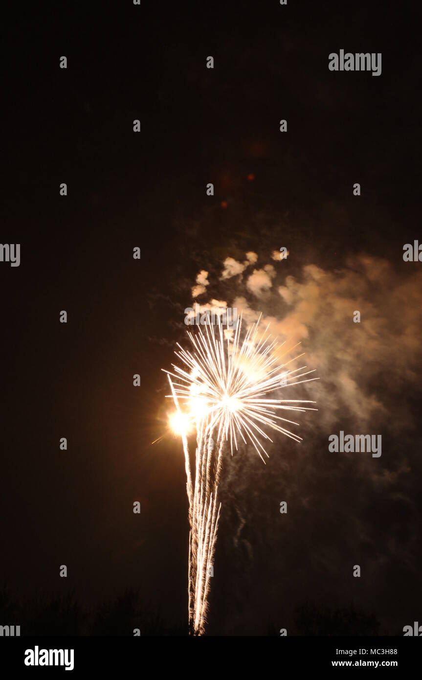 Fireworks fire works hi-res stock photography and images - Alamy