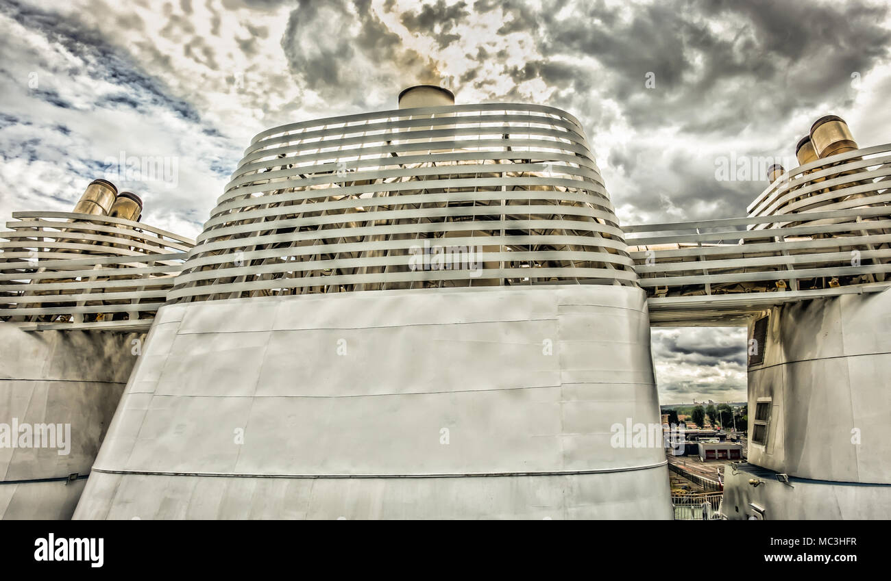 Smoke Ship Funnels High Resolution Stock Photography and Images - Alamy