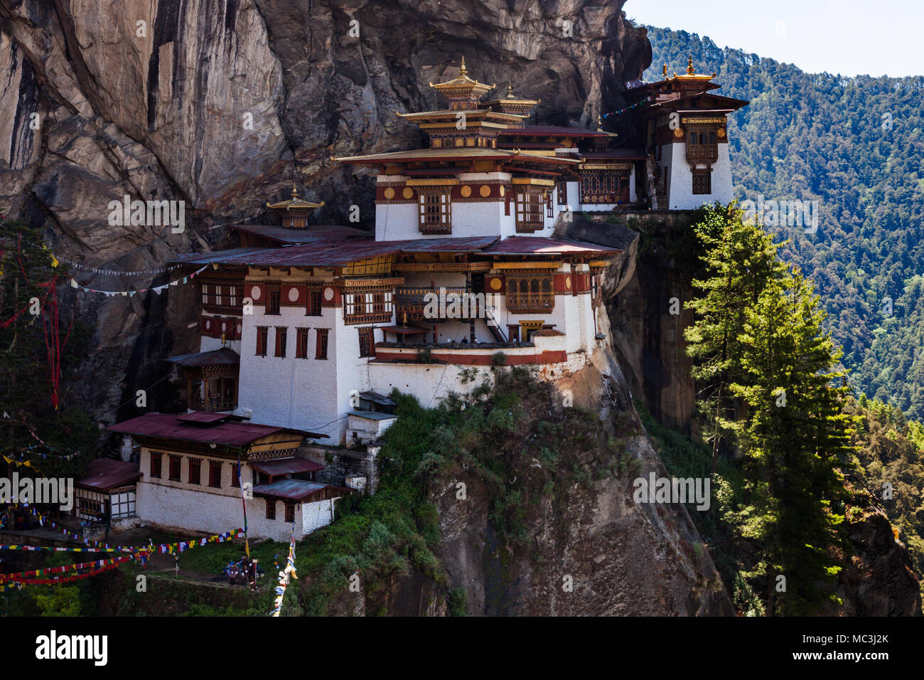 Paro taktsang hi-res stock photography and images - Alamy