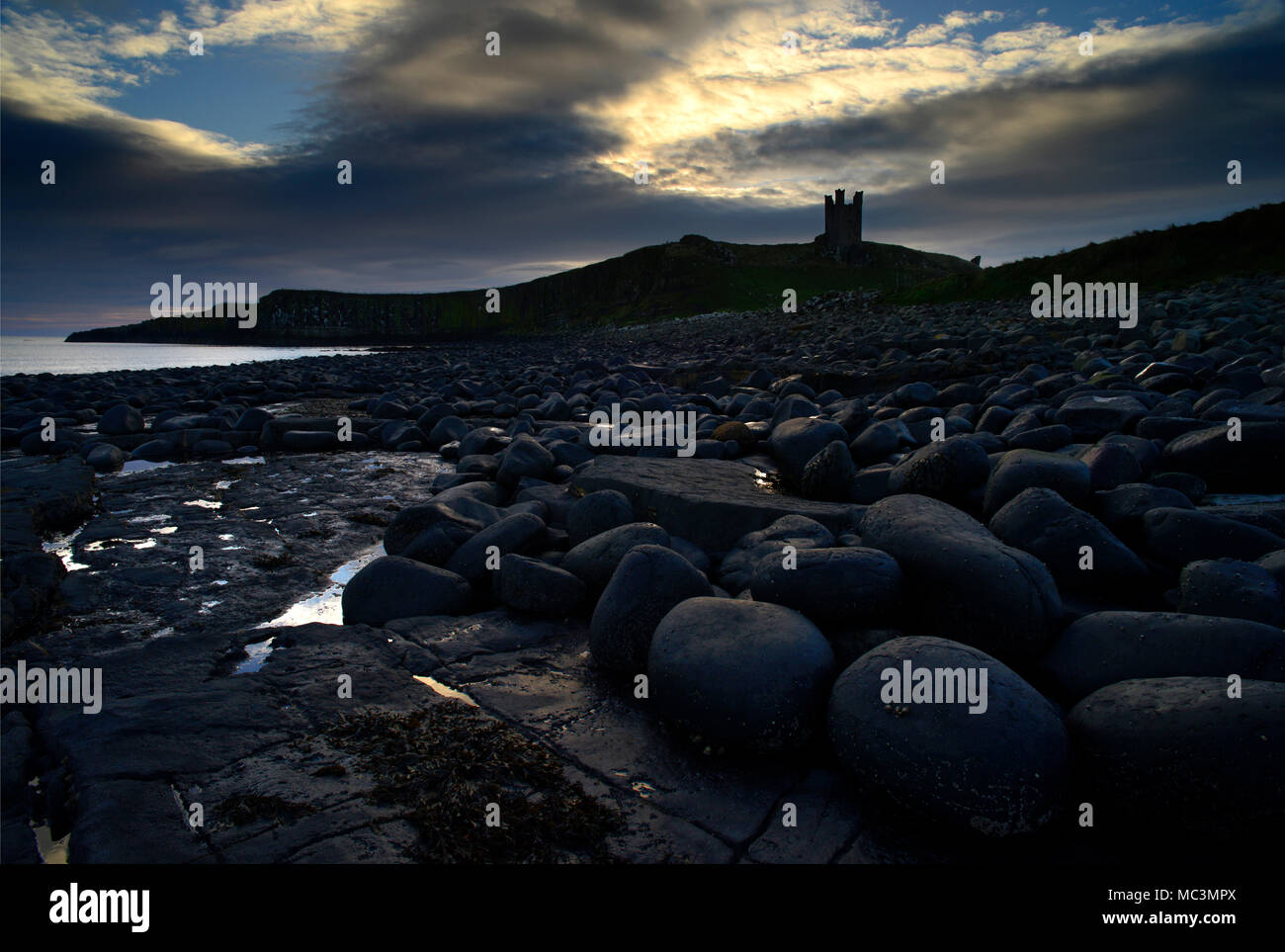 Dunstanburgh beach hi-res stock photography and images - Alamy