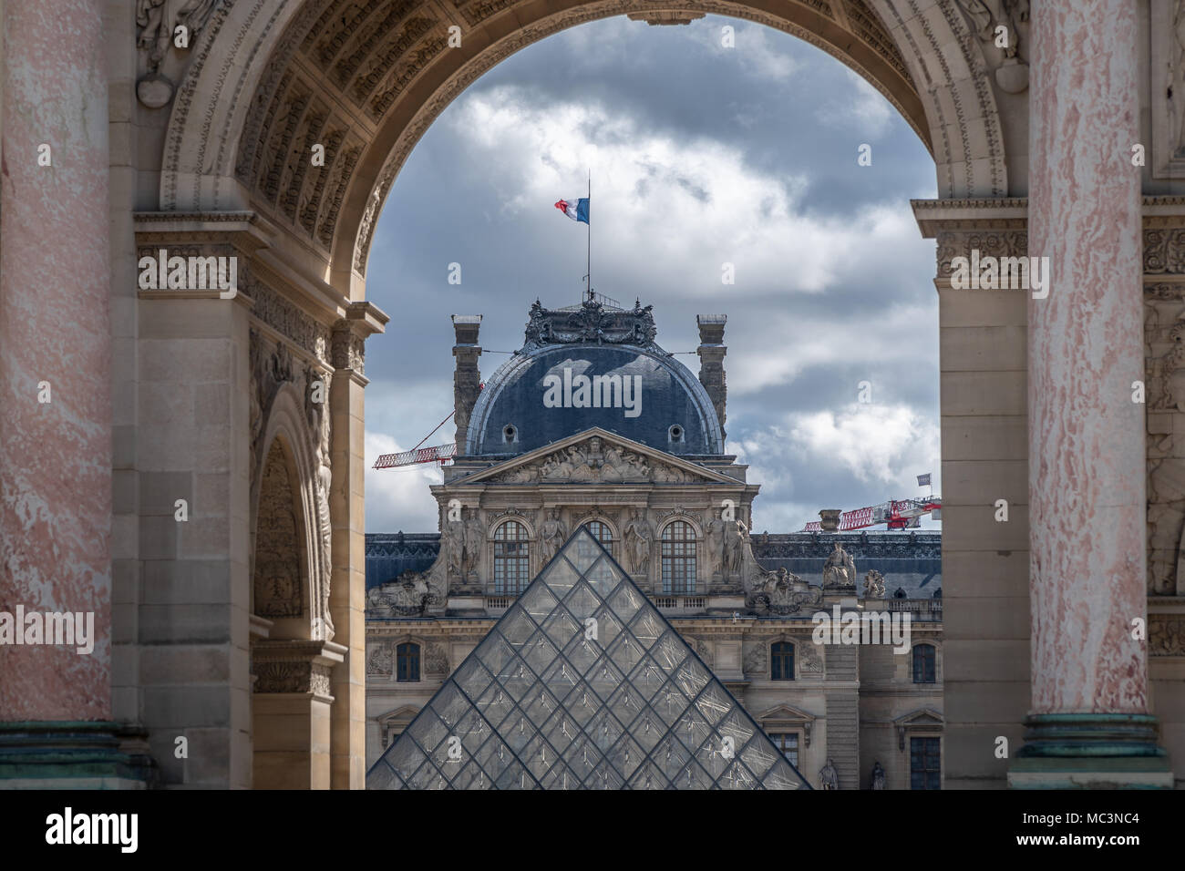 Mouse de Louvre, Paris France Stock Photo - Alamy