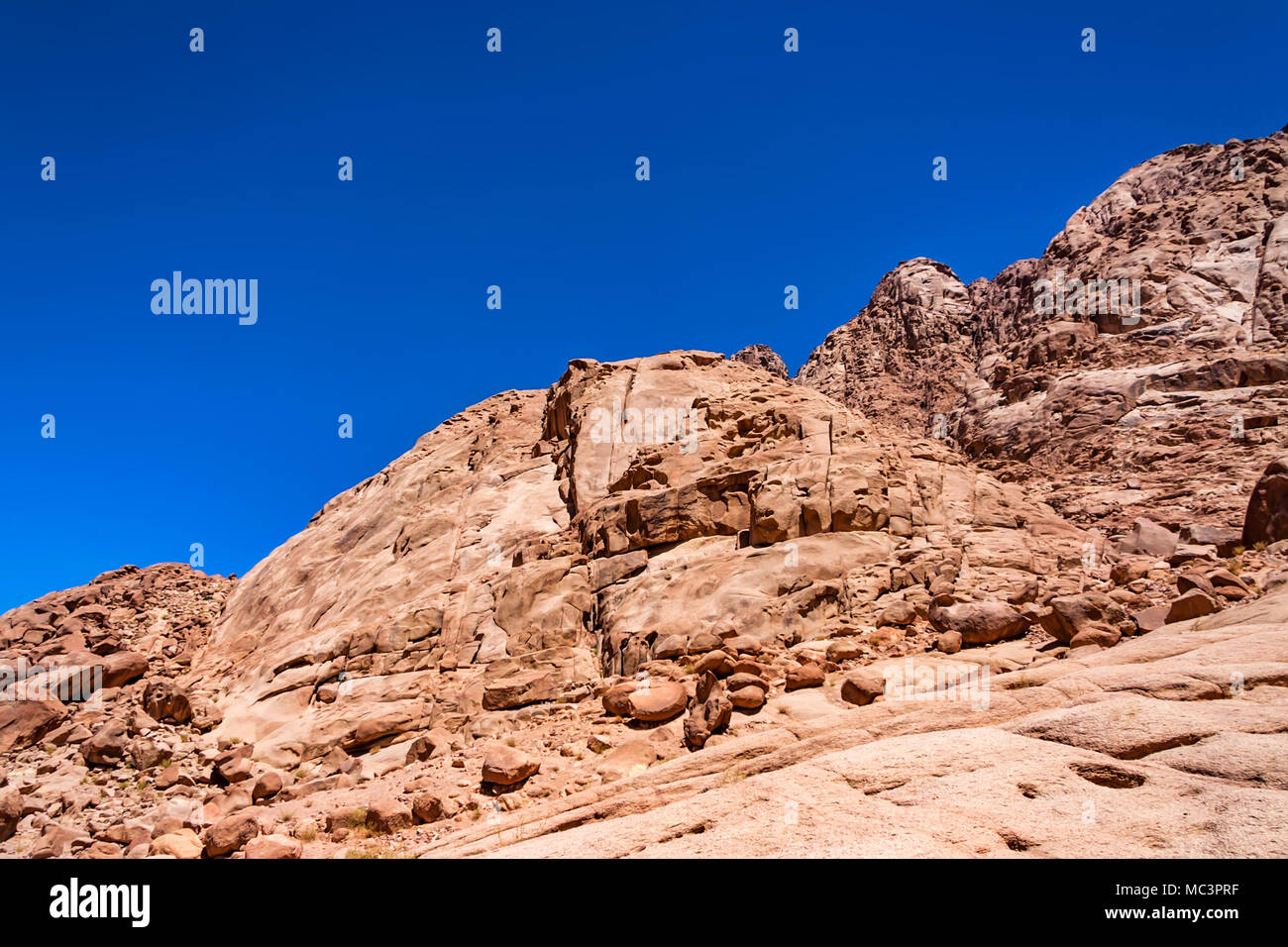 Rocks in desert on Sinai peninsula Stock Photo - Alamy