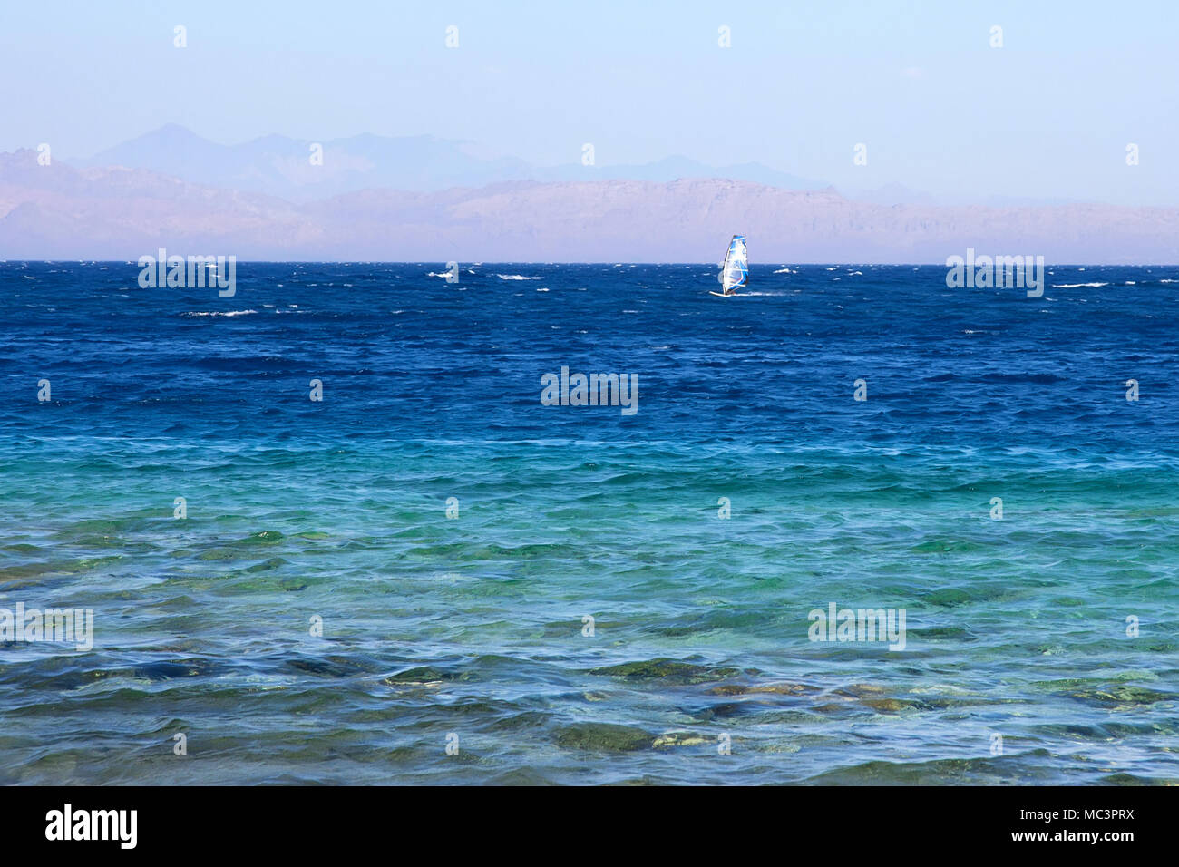 Sea shore mountains egypt hi-res stock photography and images - Alamy