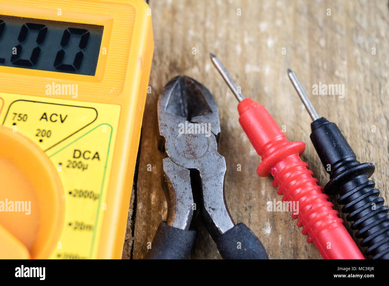 Electricity metering devices hi-res stock photography and images - Alamy