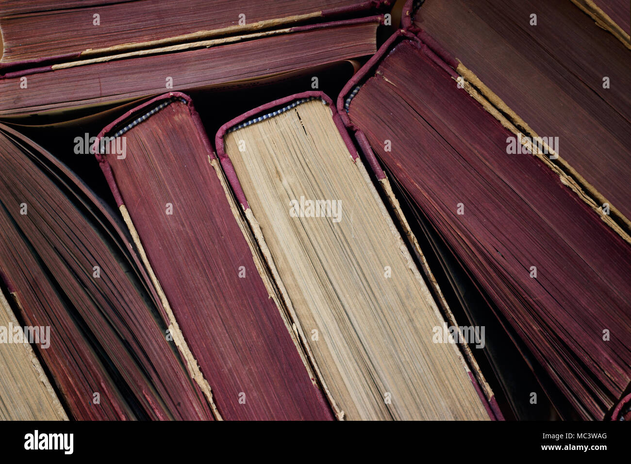 Open old book back hi-res stock photography and images - Alamy