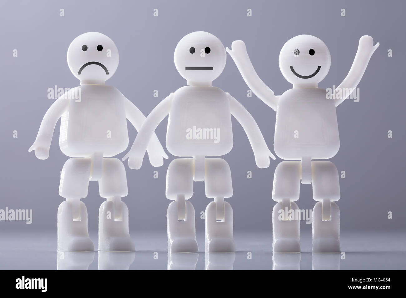 Friendly facial expressions hi-res stock photography and images - Alamy