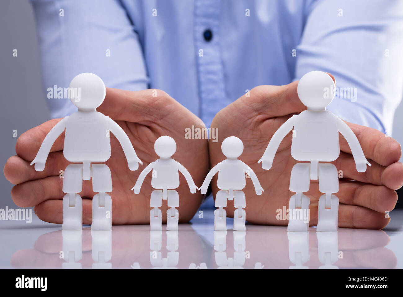 Male protecting family hi-res stock photography and images - Alamy