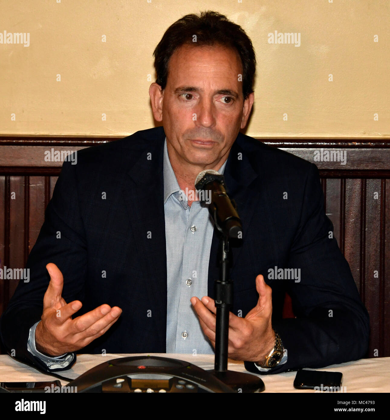 Titleholder High Resolution Stock Photography and Images - Alamy