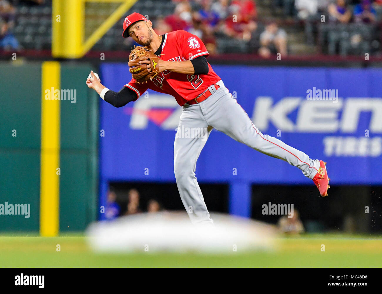Apr 11, 2018: Los Angeles Angels shortstop Andrelton Simmons #2 makes a ...