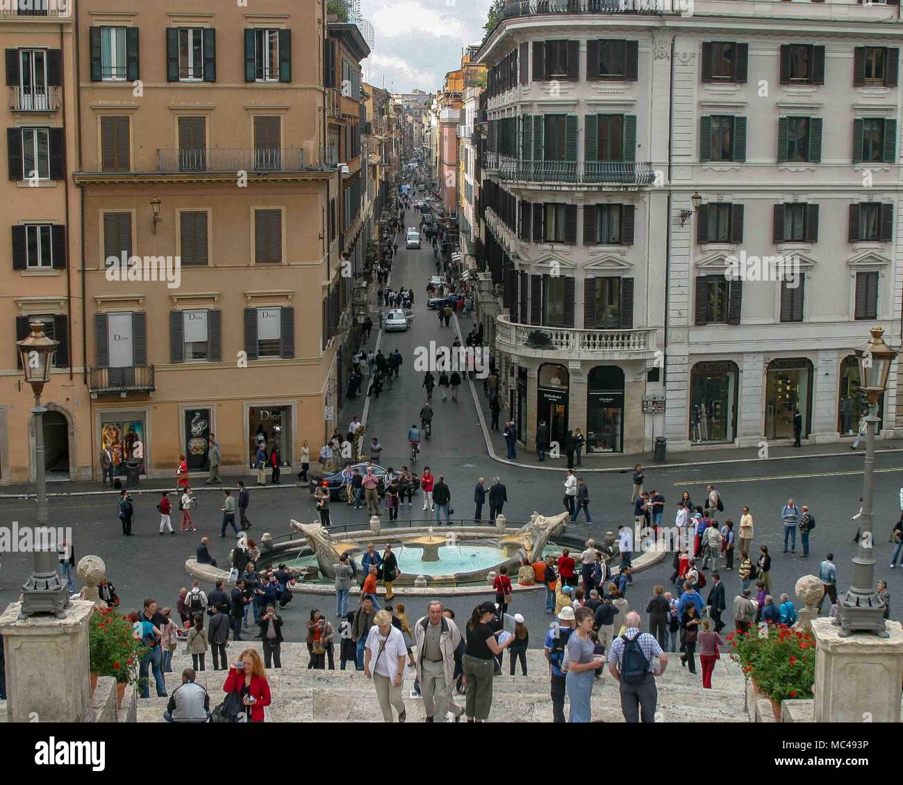 Rome, Italy. 14th Oct, 2004. Looking down Via Condotti, a major ...