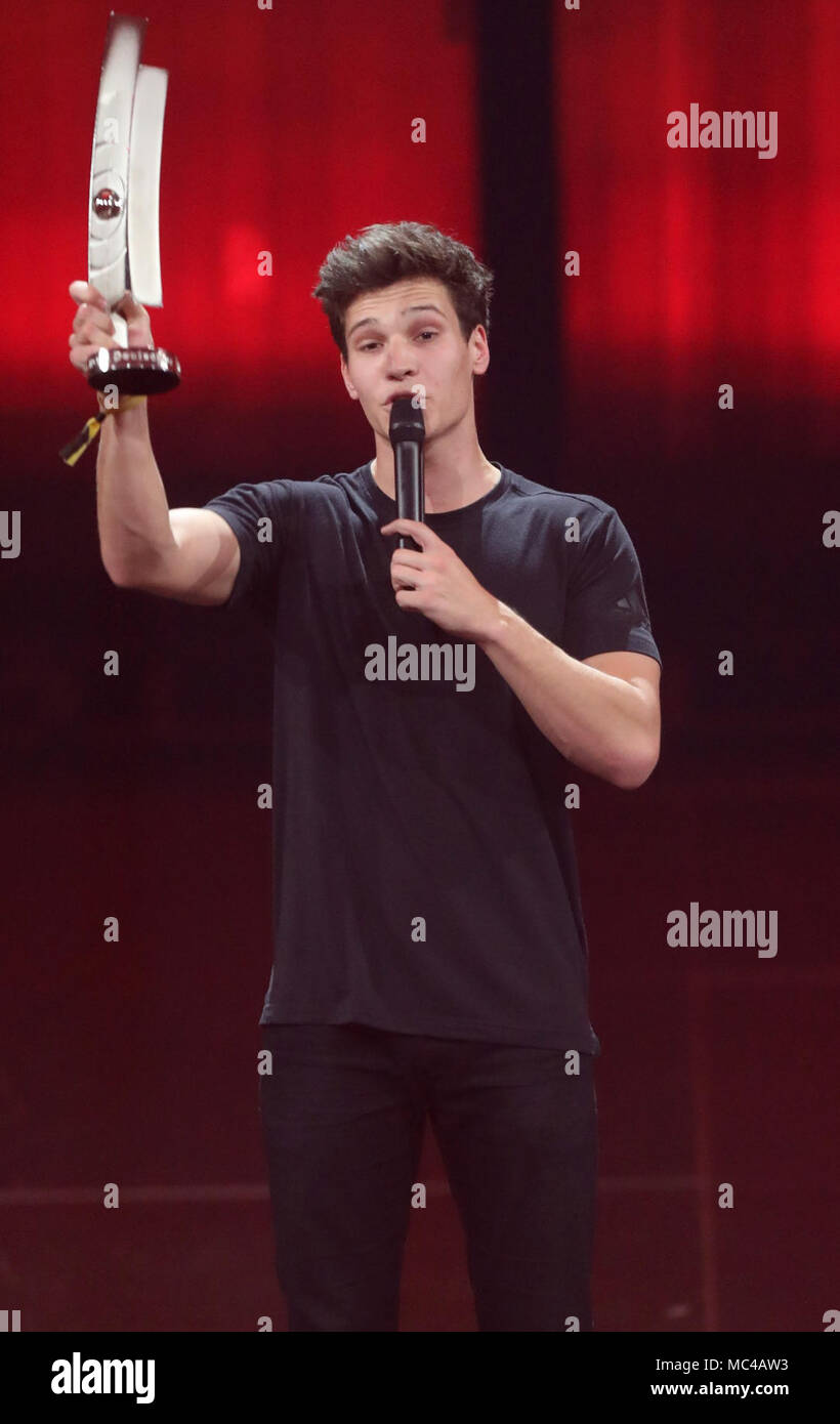 12 April 2018, Germany, Berlin: Wincent Weiss receving the Newcomer ...