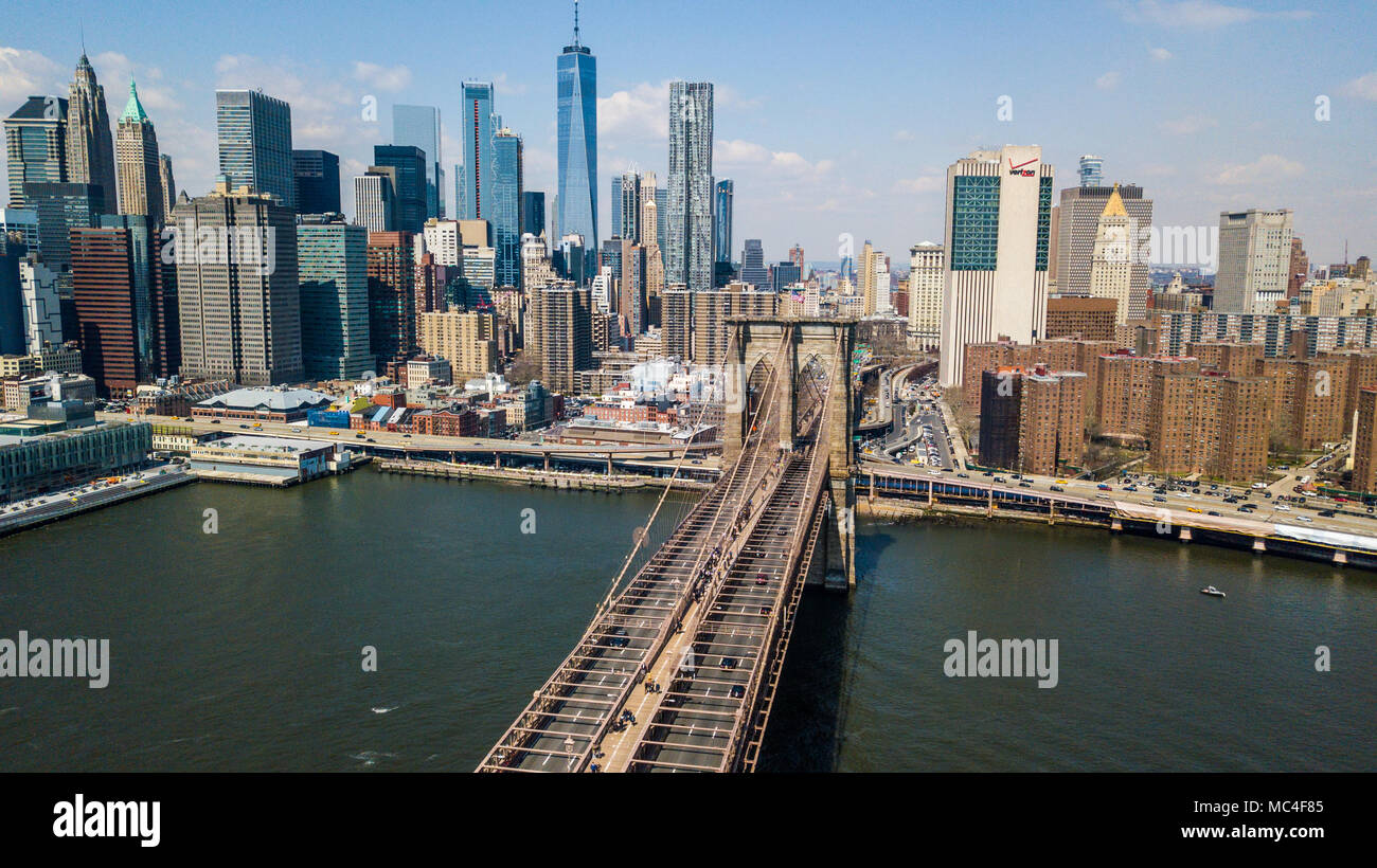 Aerial view of manhattan bridge hi-res stock photography and images - Alamy