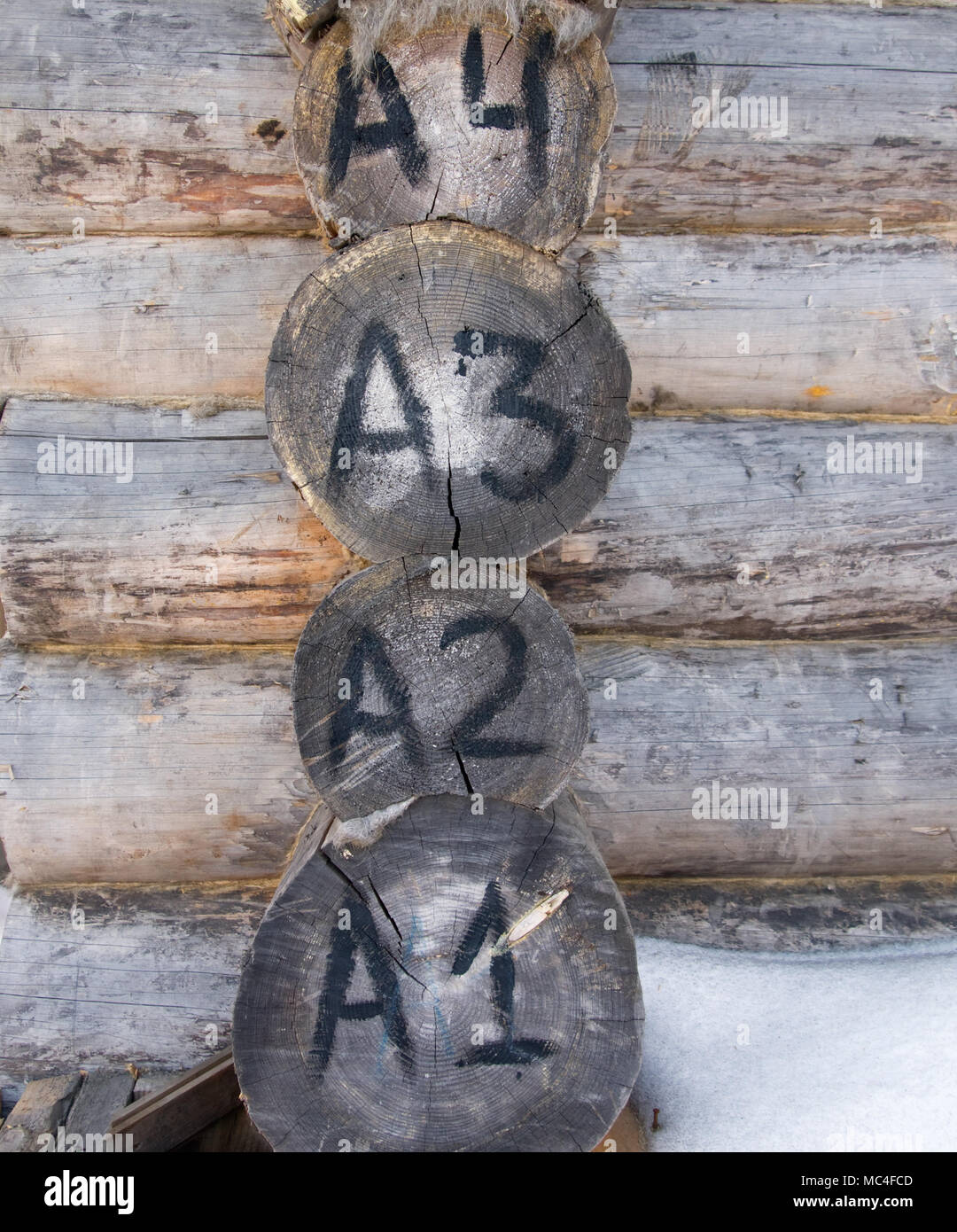 Numbered wooden log logs to facilitate disassembly and assembly Stock ...