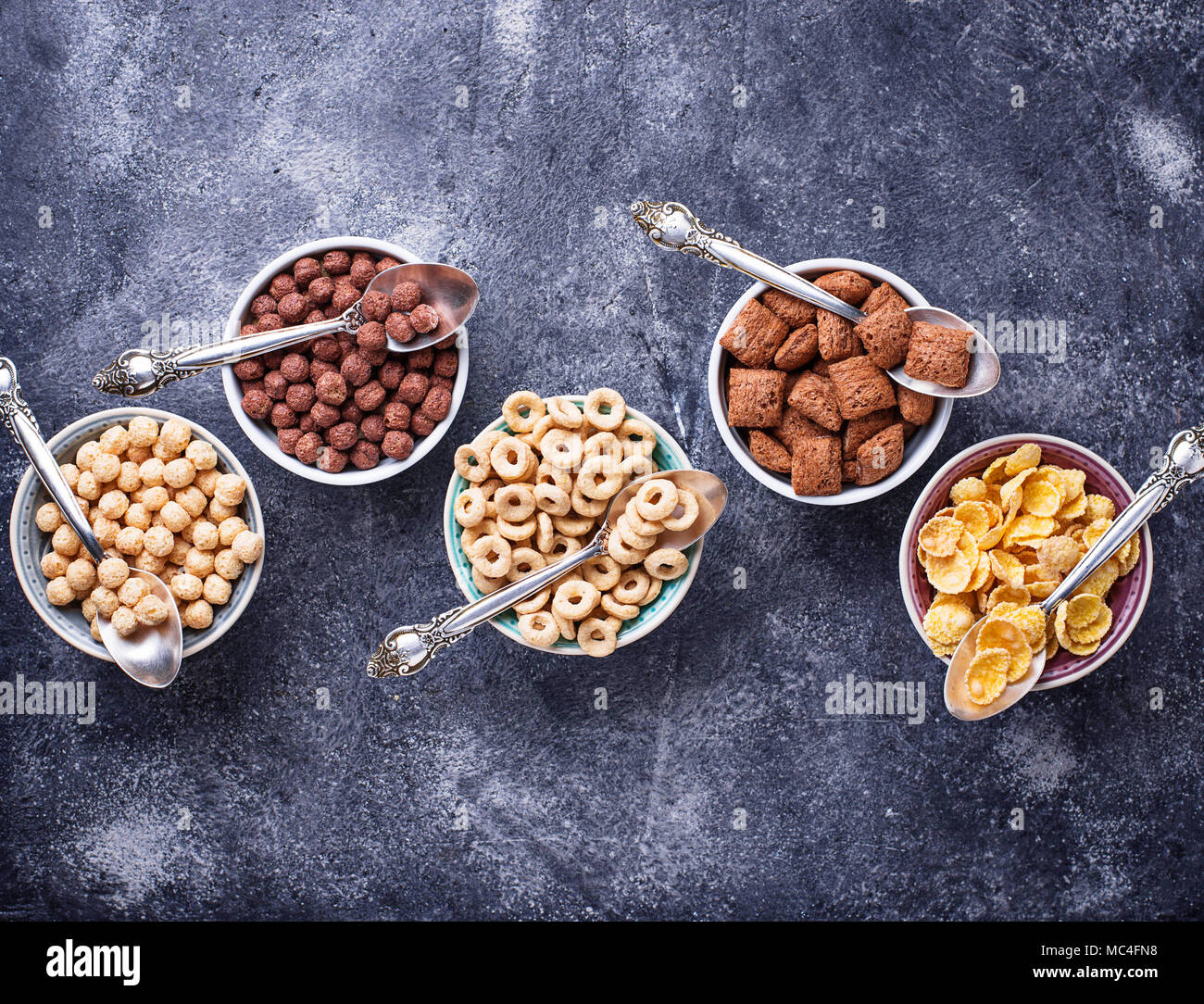 Selection of various corn flakes for breakfast Stock Photo - Alamy