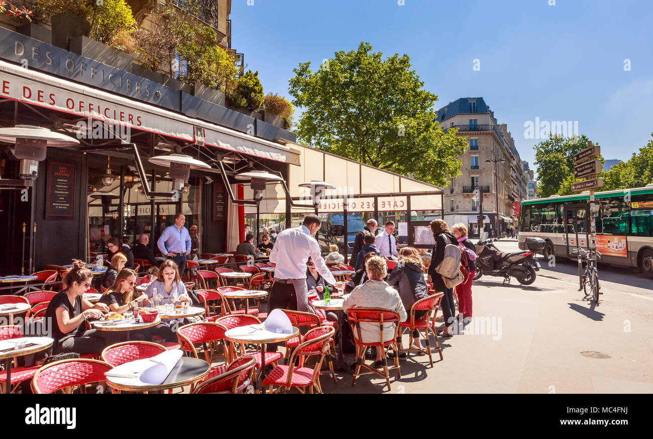 Street Cafe. Paris, France Stock Photo - Alamy