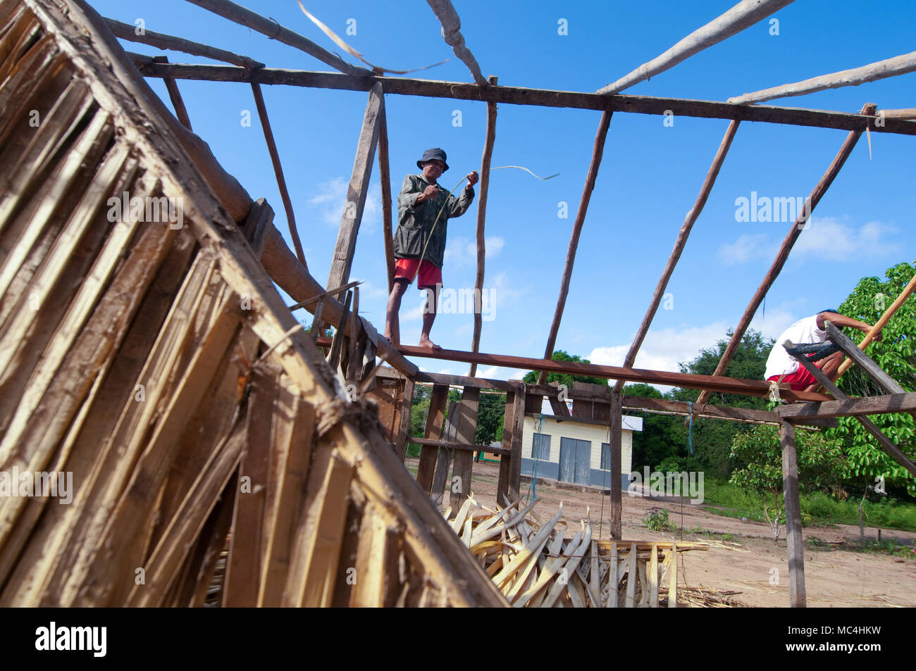 Building an house using Tucumà fiber at Villa Brazil Stock Photo - Alamy