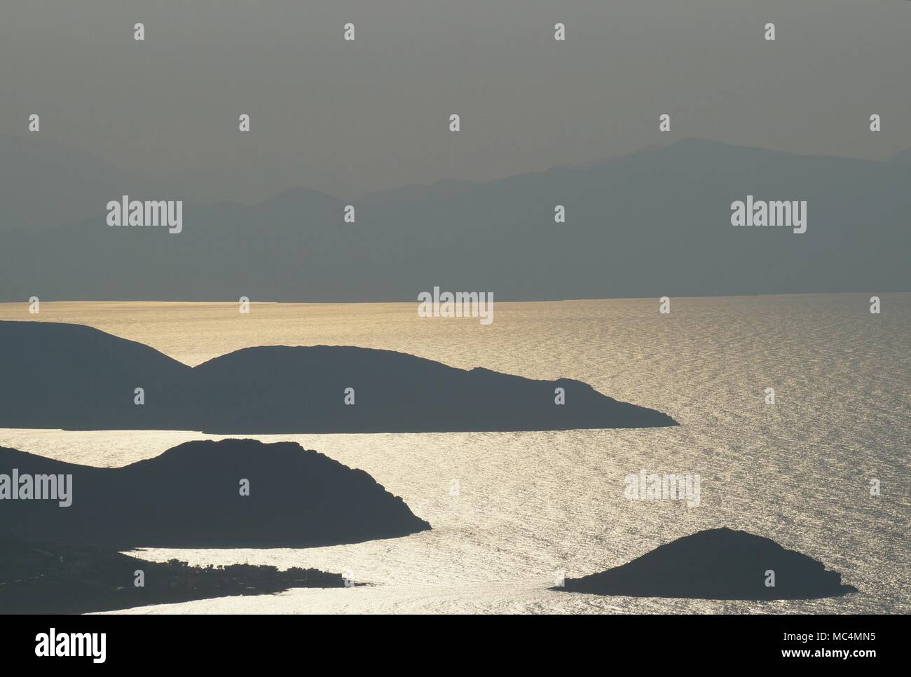 Sunset golden glisten hi-res stock photography and images - Alamy