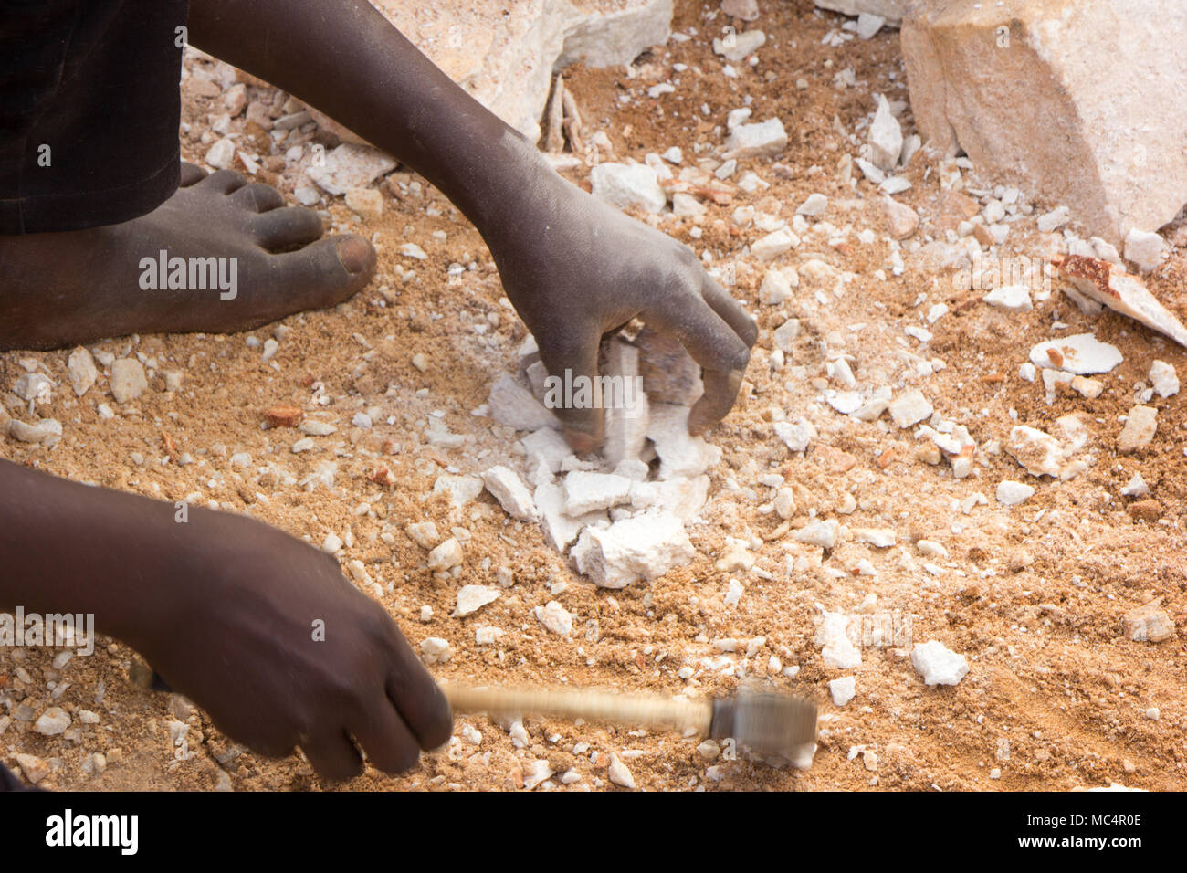 Rough rock slab hi-res stock photography and images - Alamy