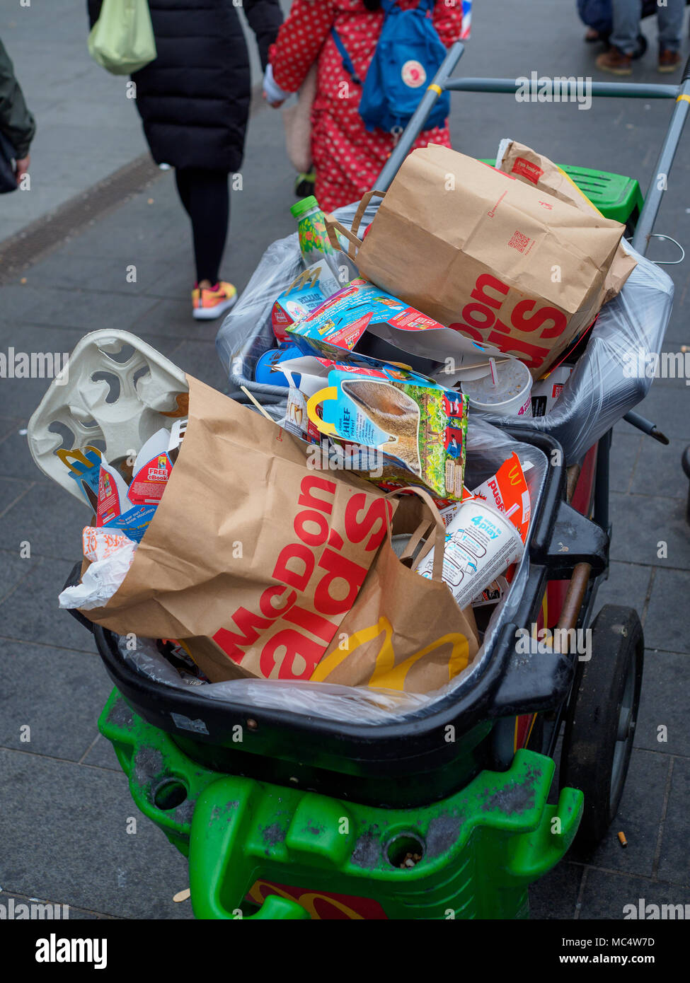 Mcdonalds Rubbish Stock Photos & Mcdonalds Rubbish Stock Images - Alamy