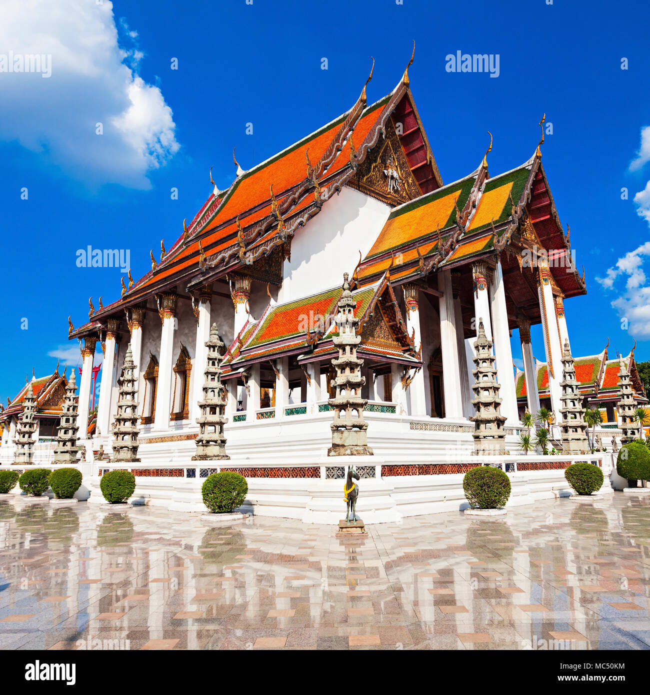 Suthat thep wararam hi-res stock photography and images - Alamy