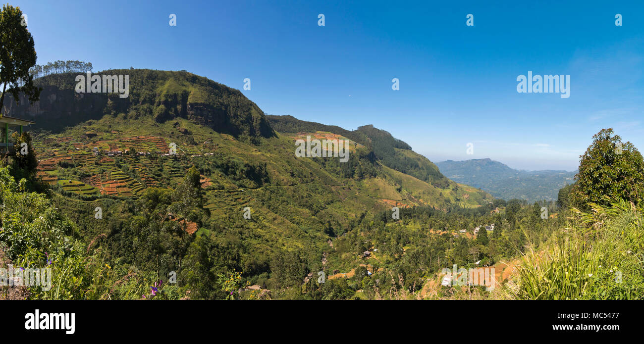 Horizontal panoramic view of the Ramboda Oya valley in Nuwara Eliya ...