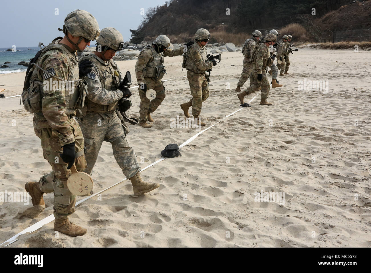U.S. Soldiers assigned to the 2nd Battalion, 4th Field Artillery, 75th ...