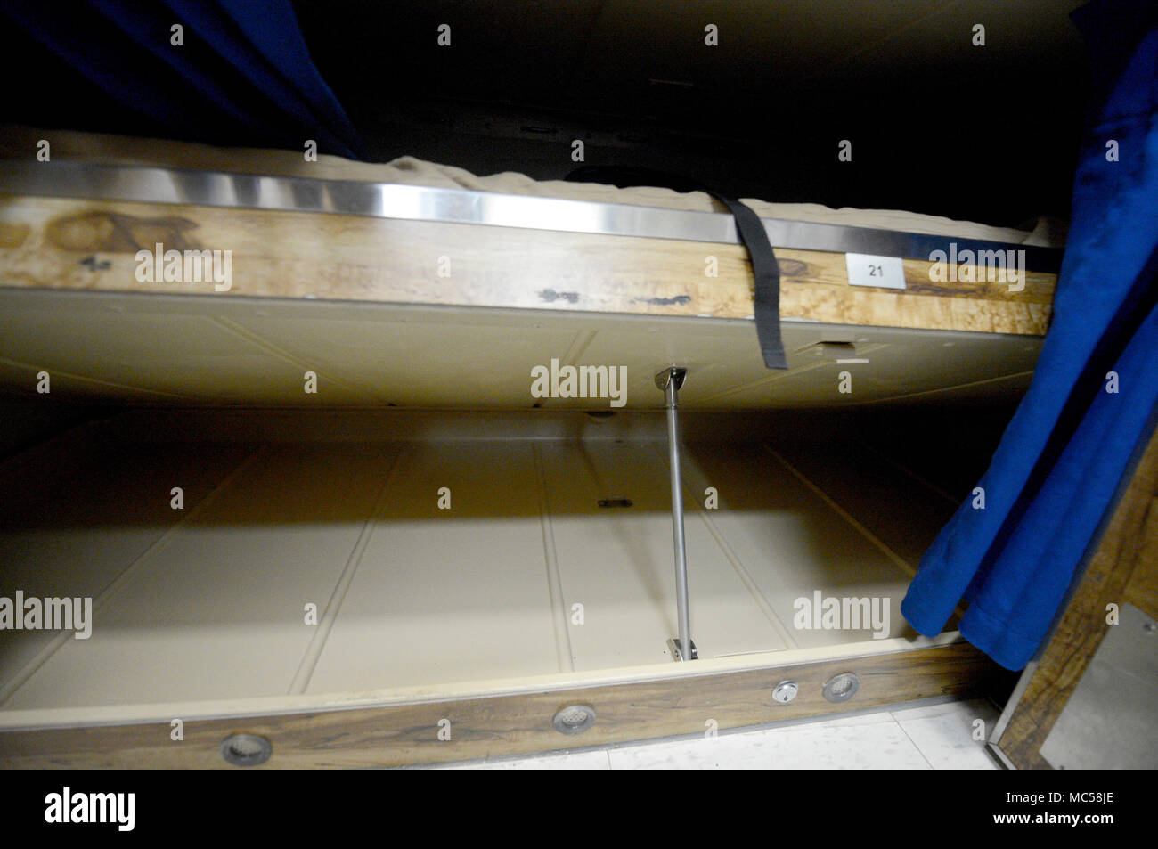 180112-N-JE719-208 ATLANTIC OCEAN - A photo of a rack aboard Pre ...