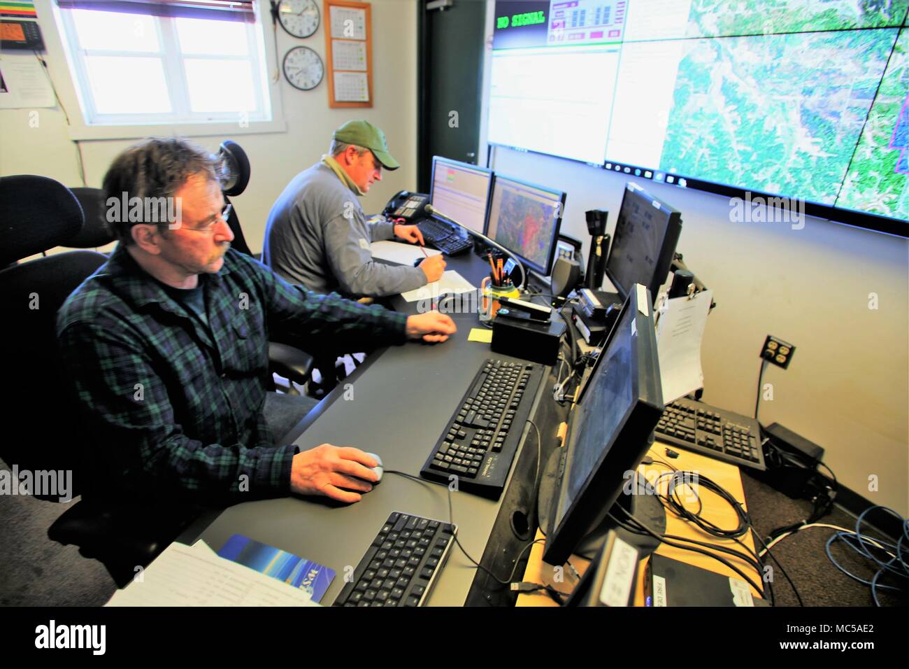 Range fire desk hi-res stock photography and images - Alamy