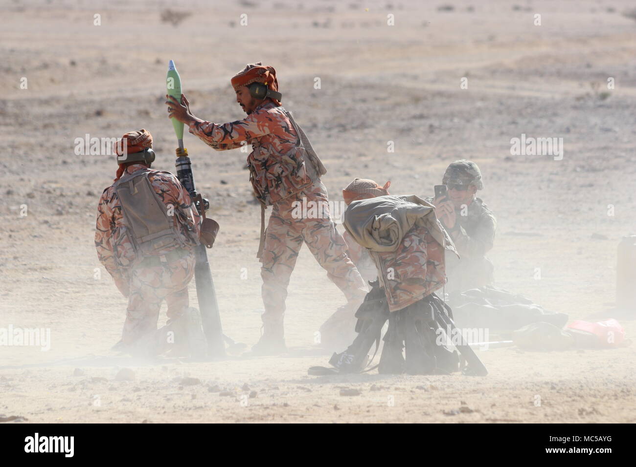Omani soldiers hi-res stock photography and images - Alamy