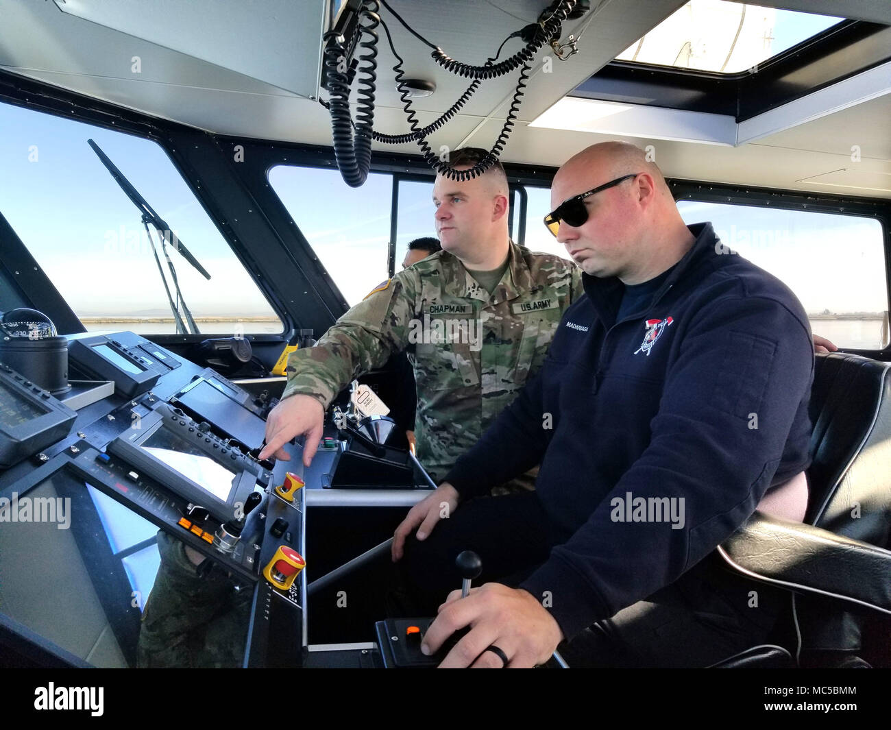 Fireboat army watercraft hi-res stock photography and images - Alamy