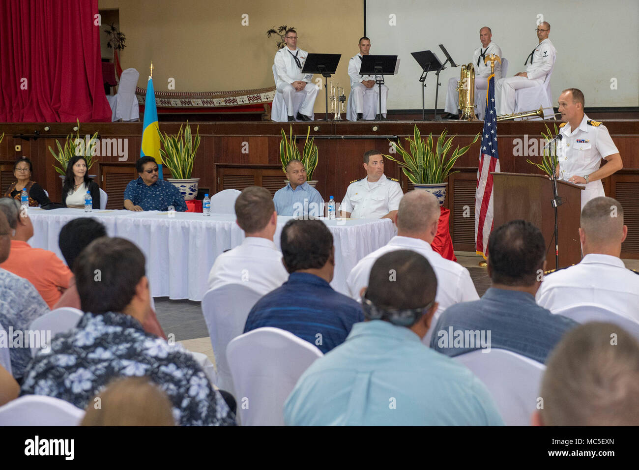 Commander peter olive hi-res stock photography and images - Alamy