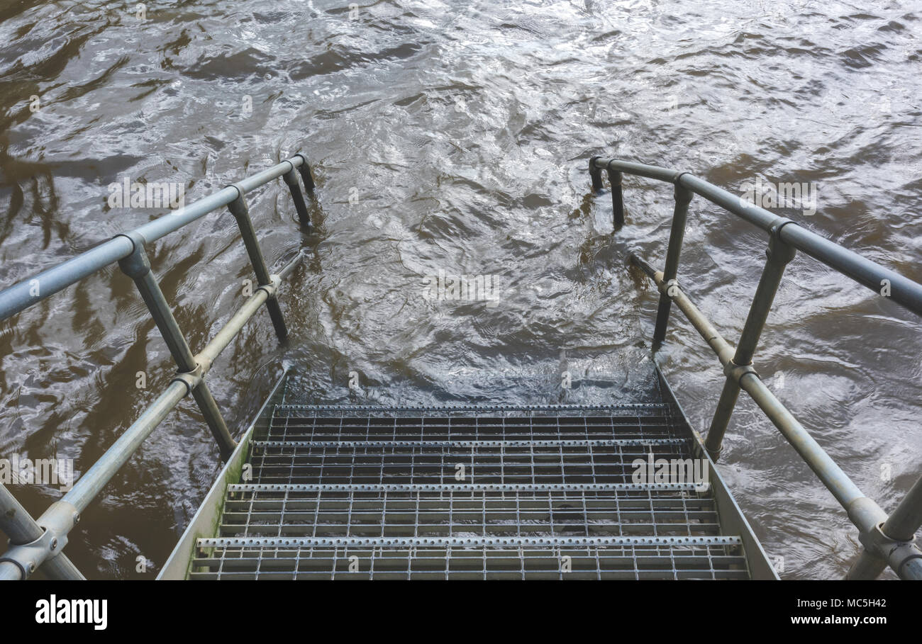 Metal Steps Stock Photos & Metal Steps Stock Images - Alamy