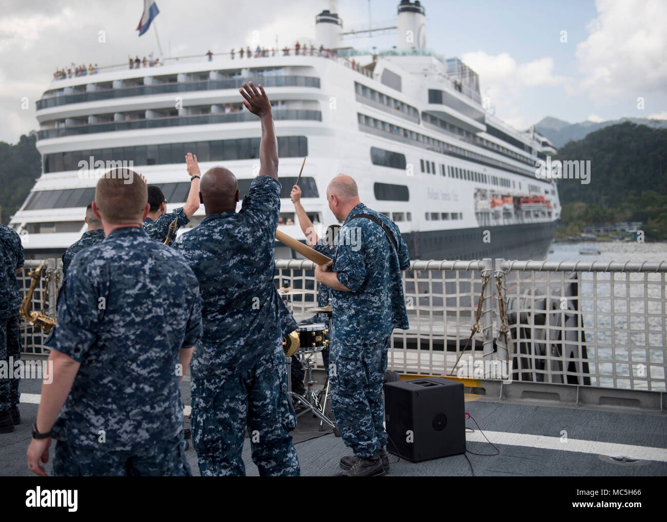 180405-N-UP035-0238 PUERTO BARRIOS, Guatemala (April 05, 2018) Sailors assigned to U.S. Fleet ...