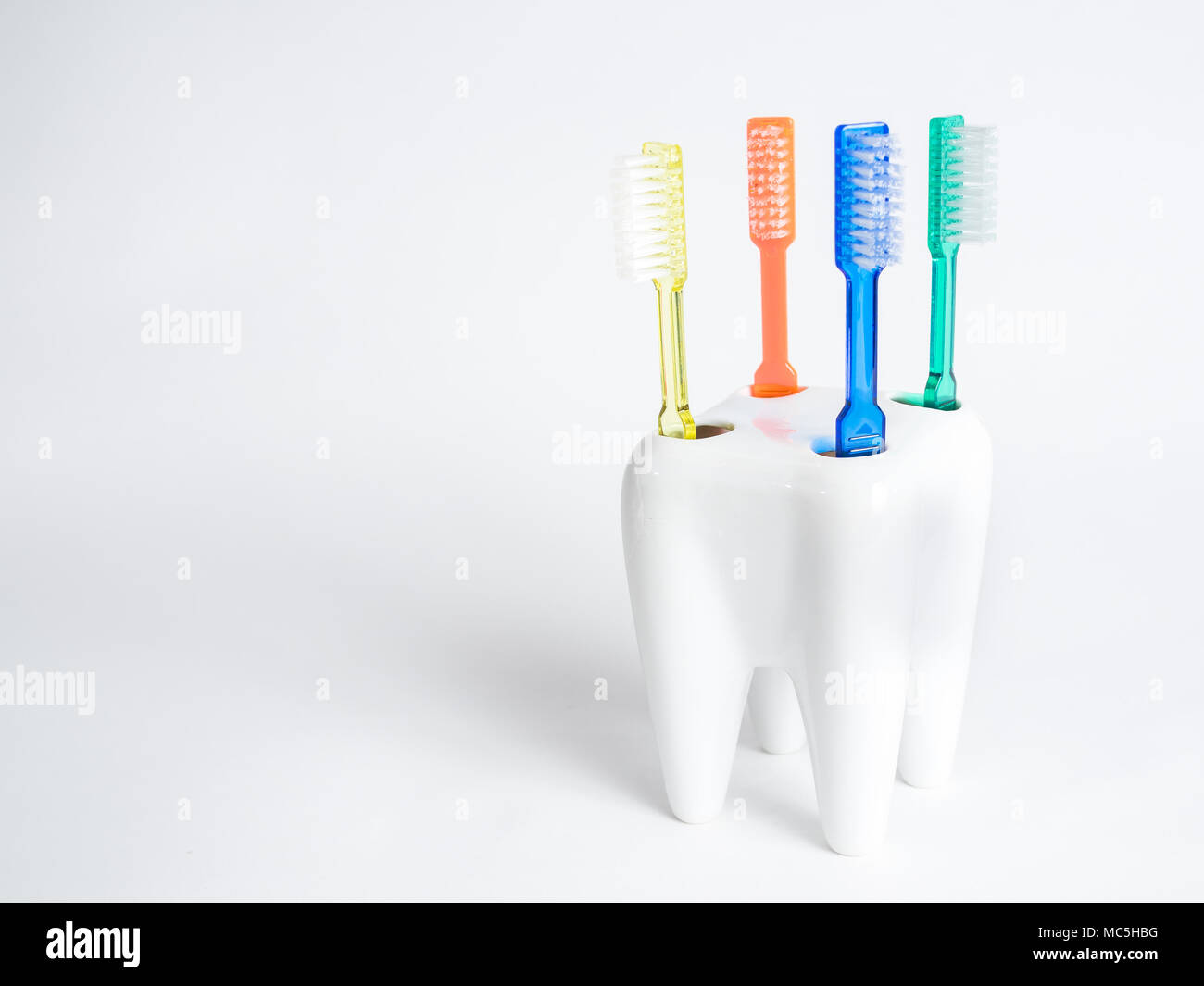 Toothbrush cup hi-res stock photography and images - Alamy