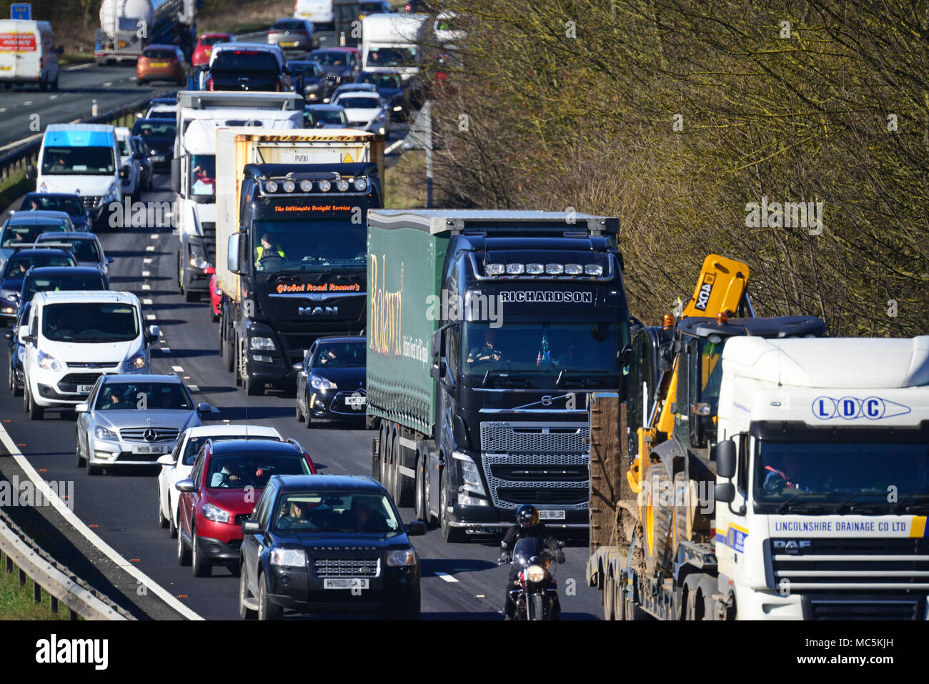 Traffic jam on dual carriageway hi-res stock photography and images - Alamy