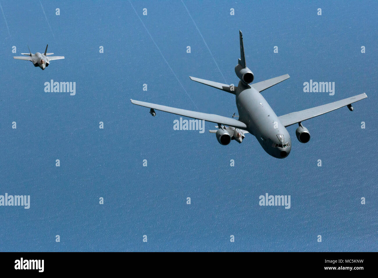 A U.S Air Force KC-10 Extender crewed by Reserve Citizen Airmen with ...