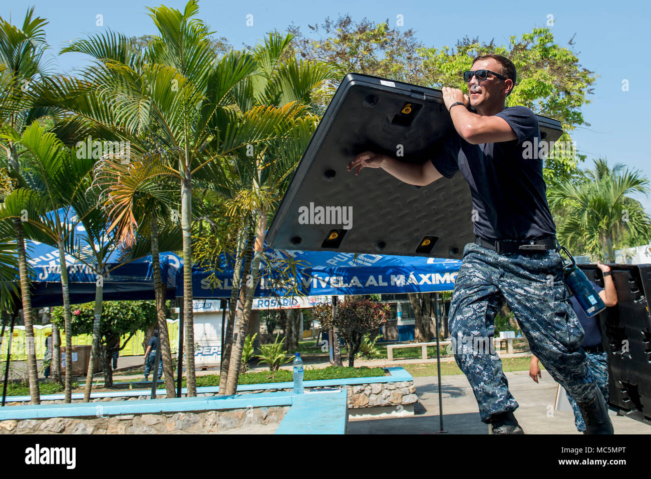 180407-N-UP035-0121 PUERTO BARRIOS, Guatemala (April 07, 2018) Hospital ...