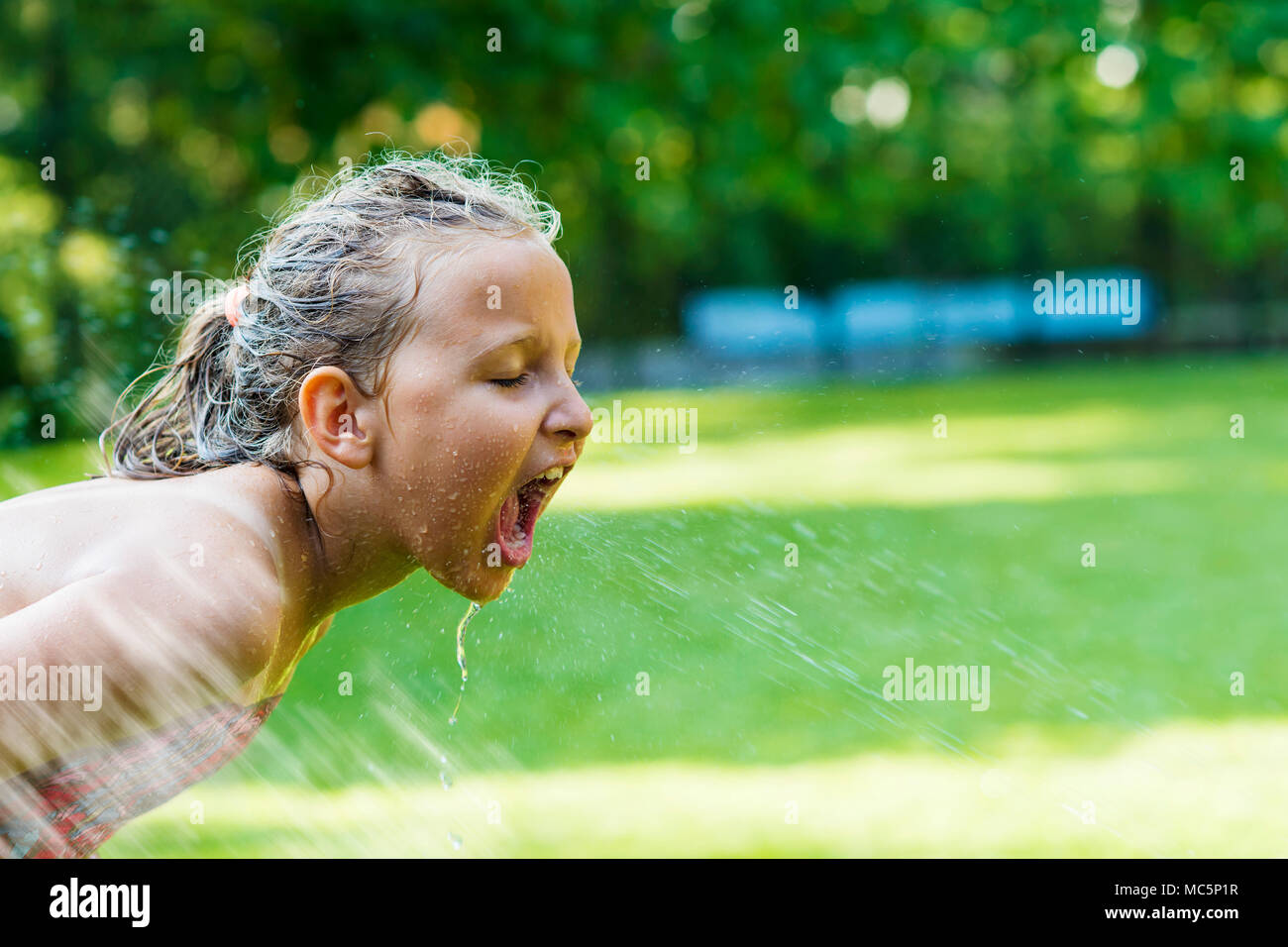 Girl summer water hi-res stock photography and images - Alamy
