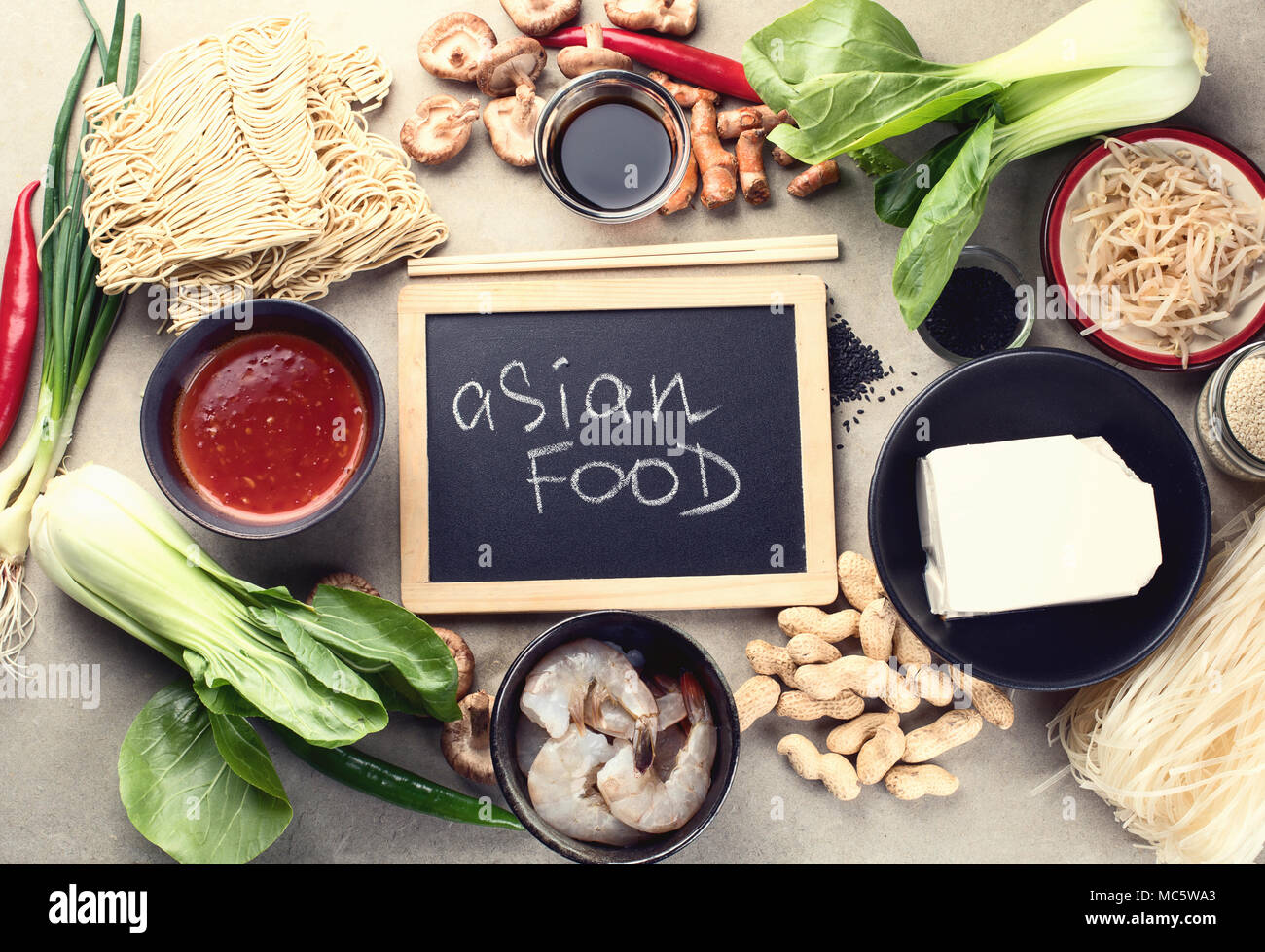 Set menu chinese food ingredients hi-res stock photography and images ...
