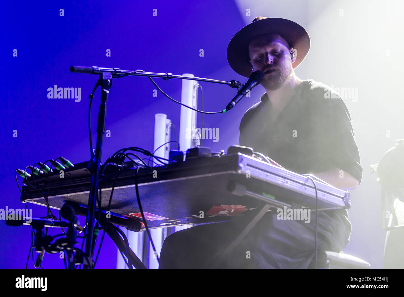 Electronica band hi-res stock photography and images - Alamy
