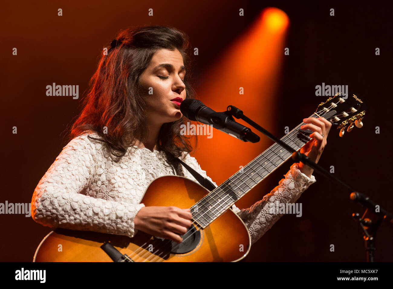 Female Singer Katie Melua High Resolution Stock Photography and Images ...