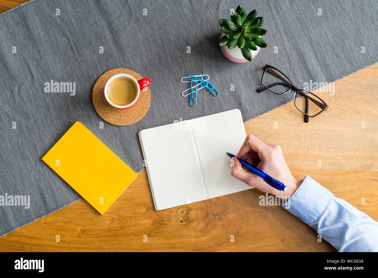 Birds eye view desk hi-res stock photography and images - Alamy