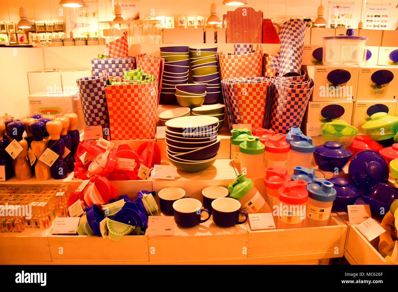Everyday environment hi-res stock photography and images - Alamy