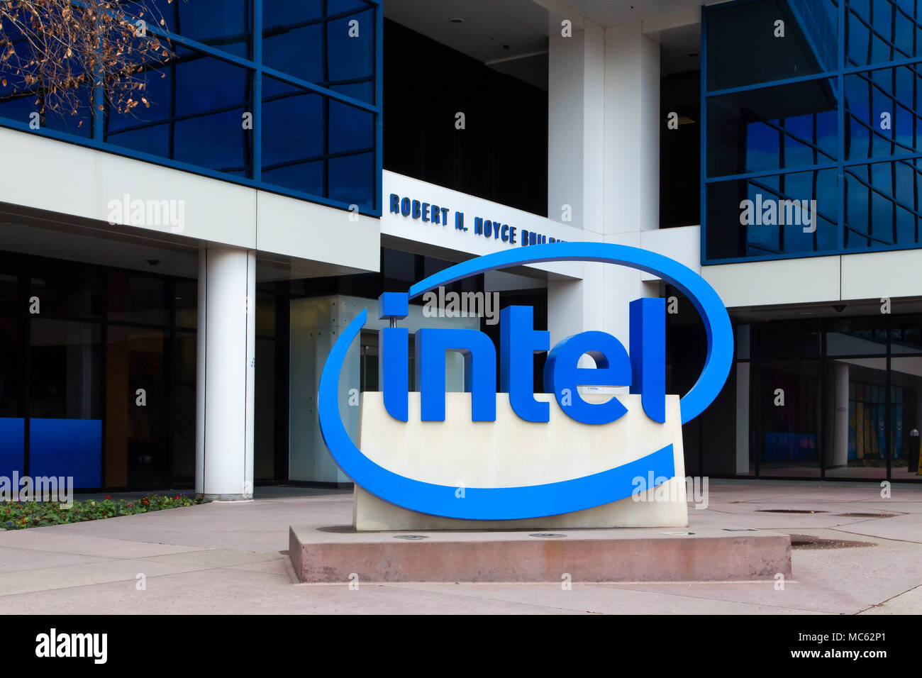 Intel processor hi-res stock photography and images - Alamy