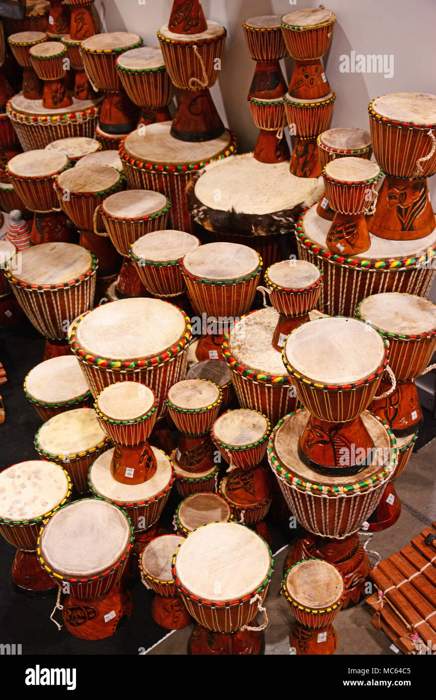 African drums hi-res stock photography and images - Alamy