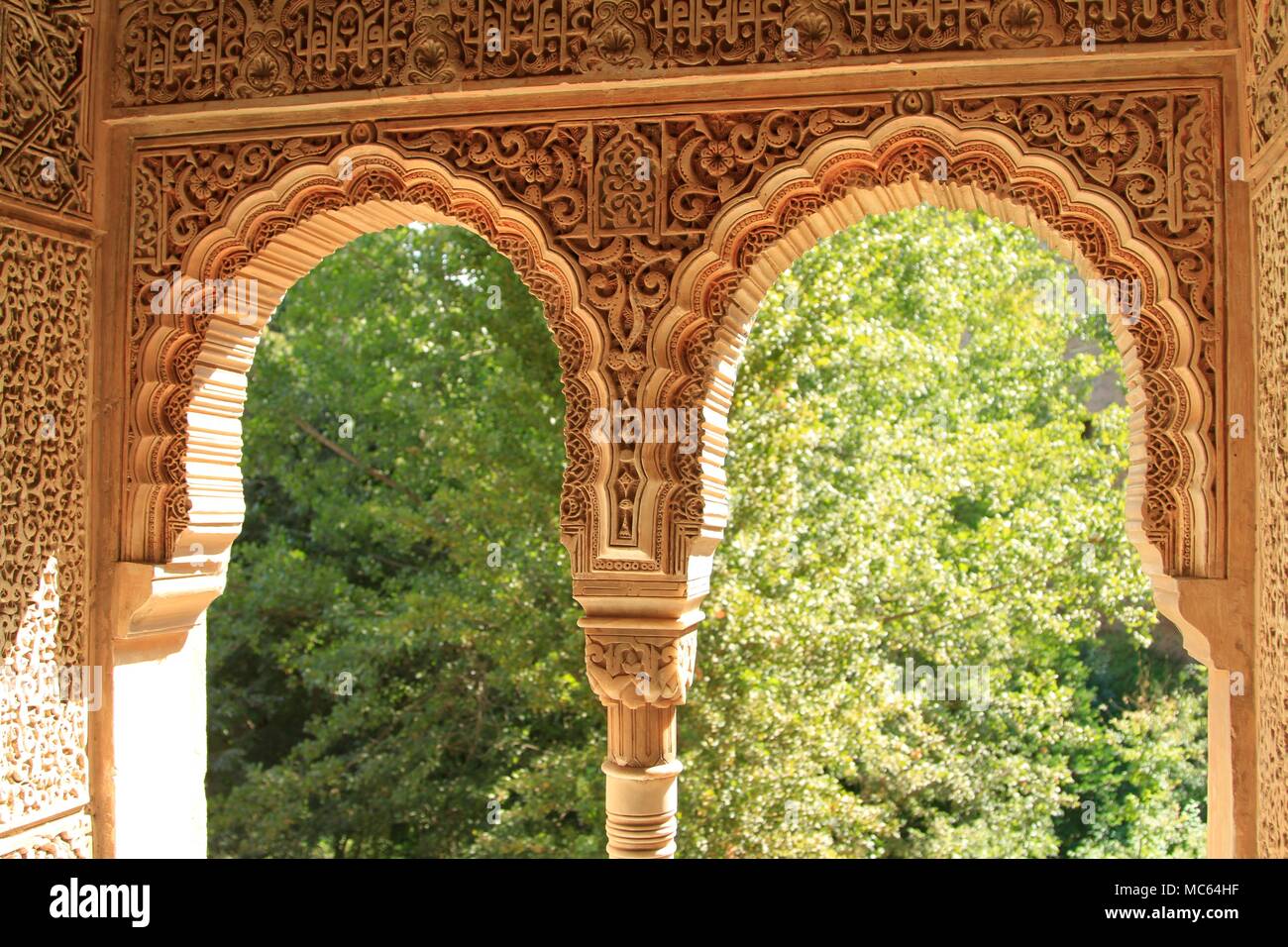 Architecture moorish windows hi-res stock photography and images - Alamy