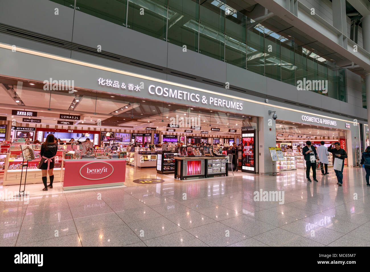 Incheon, South Korea - April 7, 2018 : Cosmetics and perfumes, Tax-Free ...