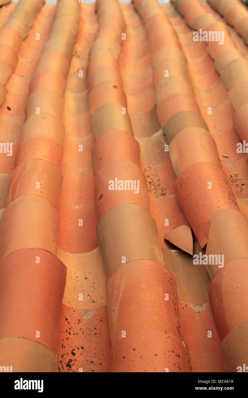 Spanish roof tiles hi-res stock photography and images - Alamy