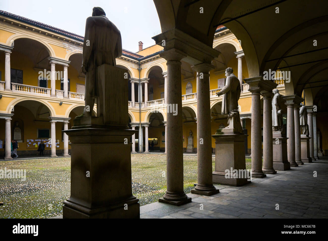 Pavia university hi-res stock photography and images - Alamy